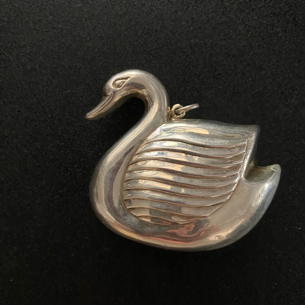 Vintage Sterling Silver Swan Pendant - Gem